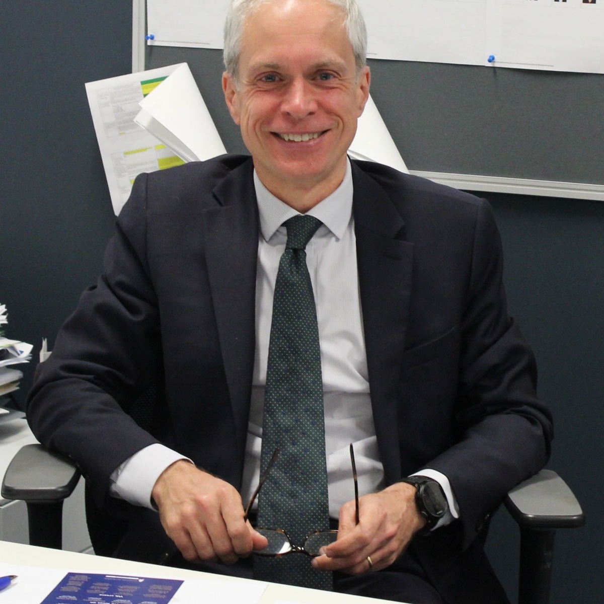Headteachers trade places for a day - London Academy of Excellence